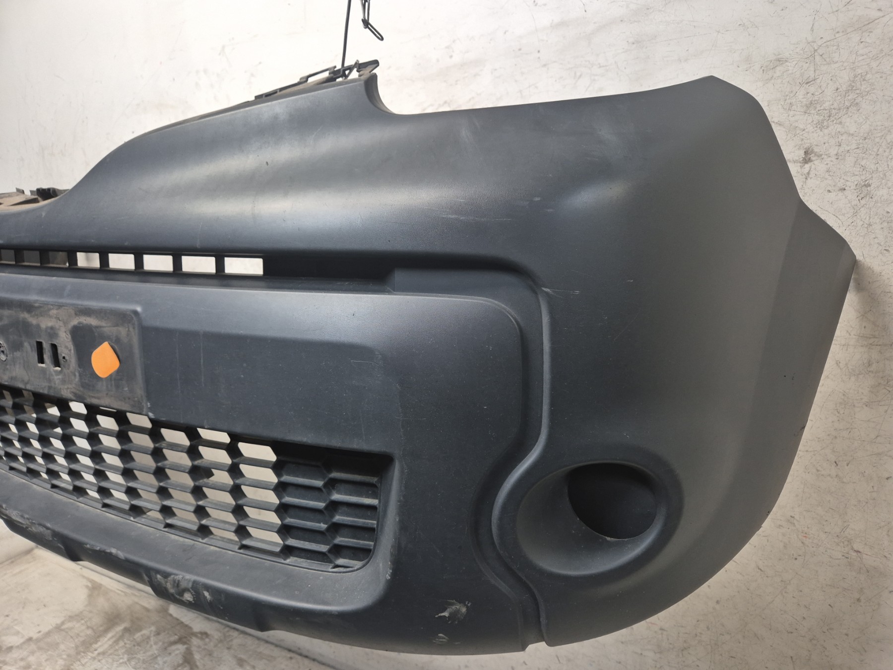 Pare choc avant d'occasion pour RENAULT KANGOO 2 PHASE 2 - Re-source ...