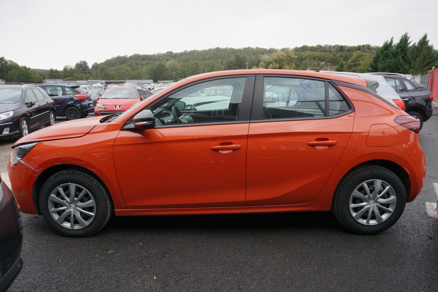 Armature avant, Masque avant pour OPEL CORSA F PHASE 1 d'occasion ...