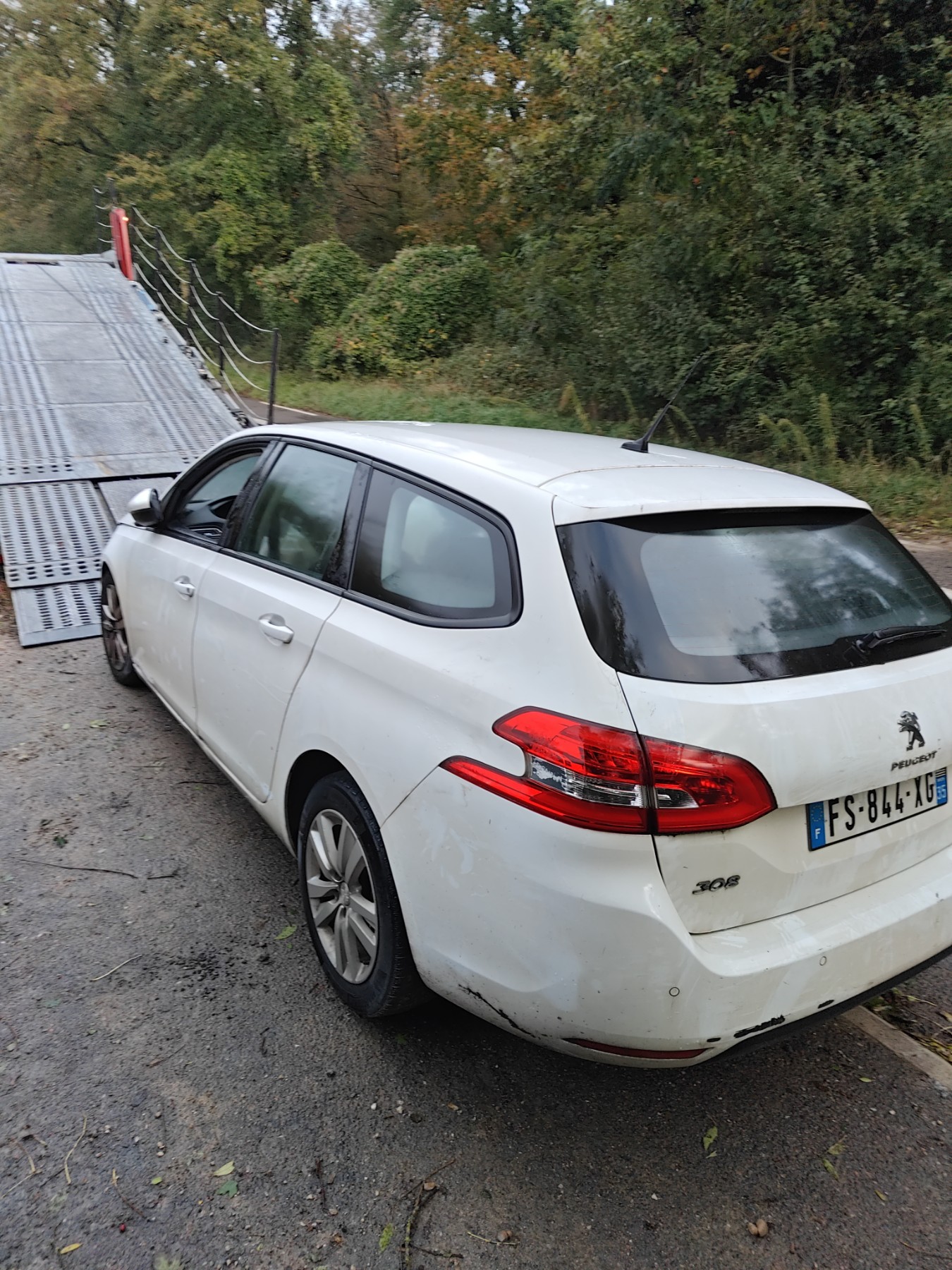 Feu arriere secondaire gauche (feux) pour PEUGEOT 308 2 SW PHASE 2 ...