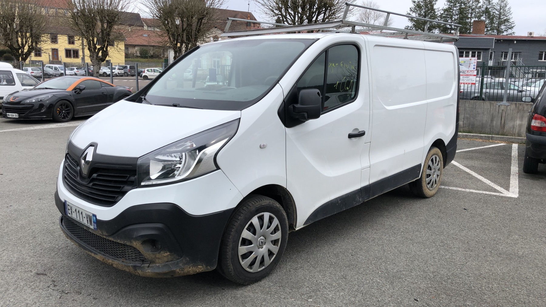 Feu arriere principal droit (feux) pour RENAULT TRAFIC 3 COURT PHASE 1 ...
