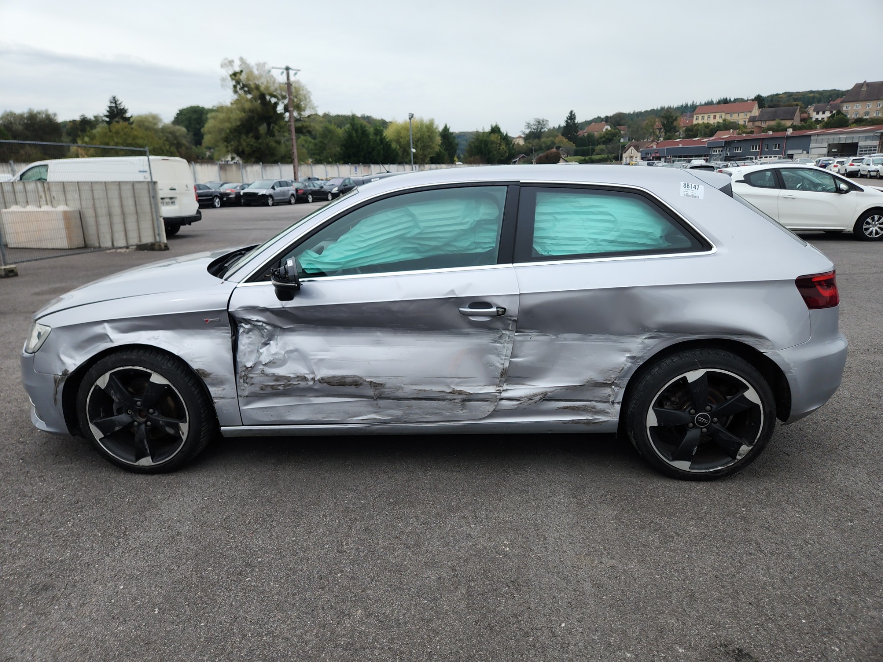 Eclairage de plafonnier pour AUDI A3 3 PHASE 1 d'occasion - Jaqu'Auto