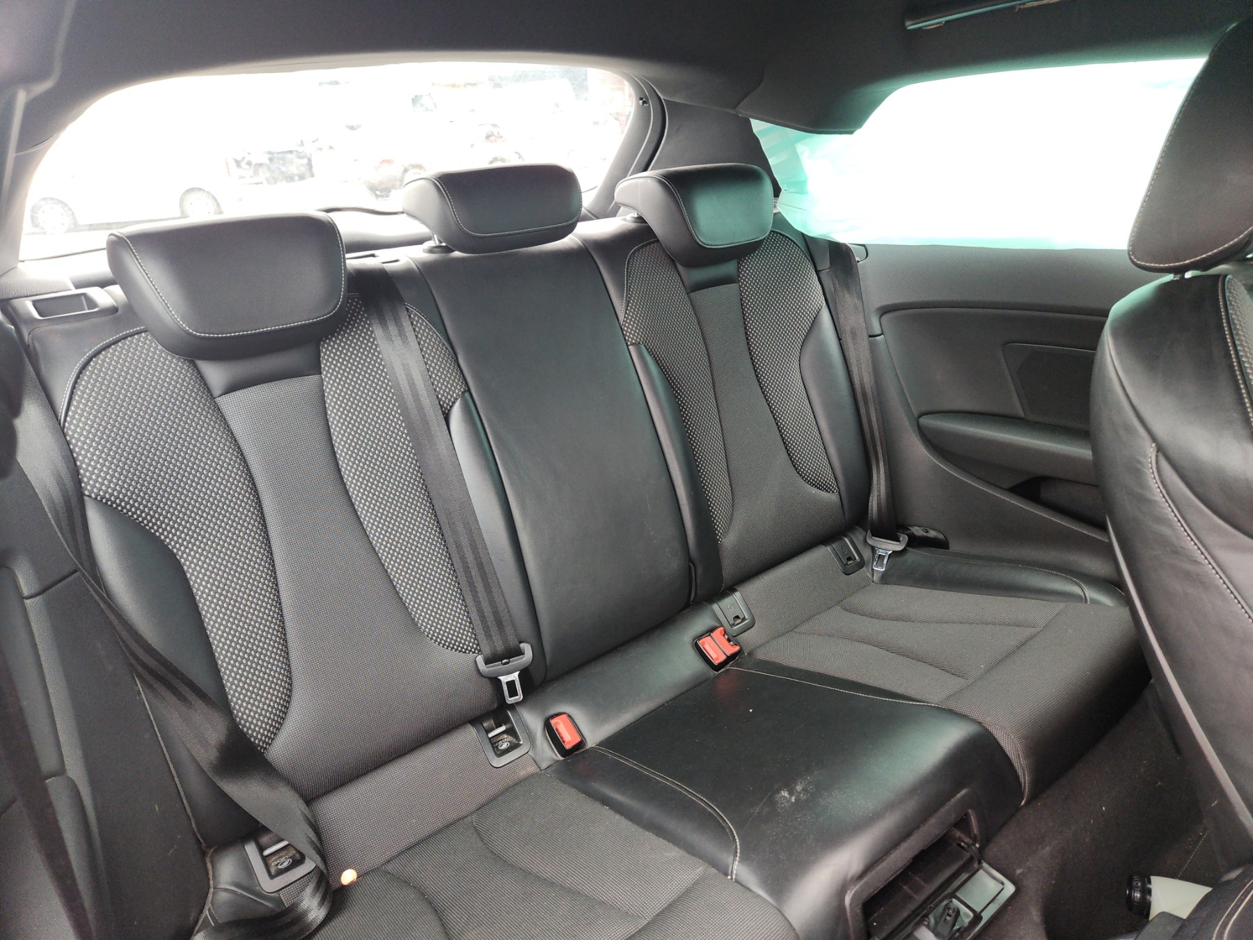 Eclairage de plafonnier pour AUDI A3 3 PHASE 1 d'occasion - Jaqu'Auto