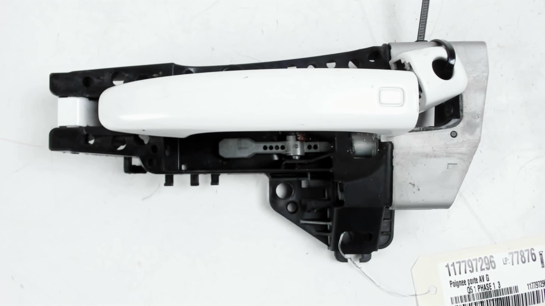 Poignee porte avant gauche AUDI Q5 1 PHASE 1 Diesel 2009 | AutoPieces.fr