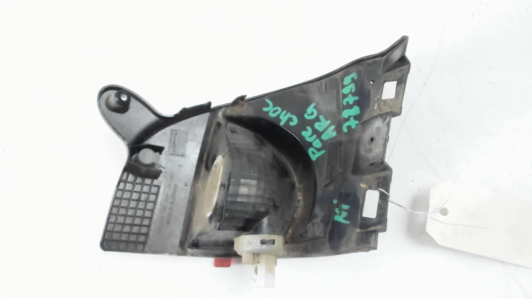 Feu de pare choc arriere gauche PEUGEOT 2008 1 PHASE 2 Diesel ...