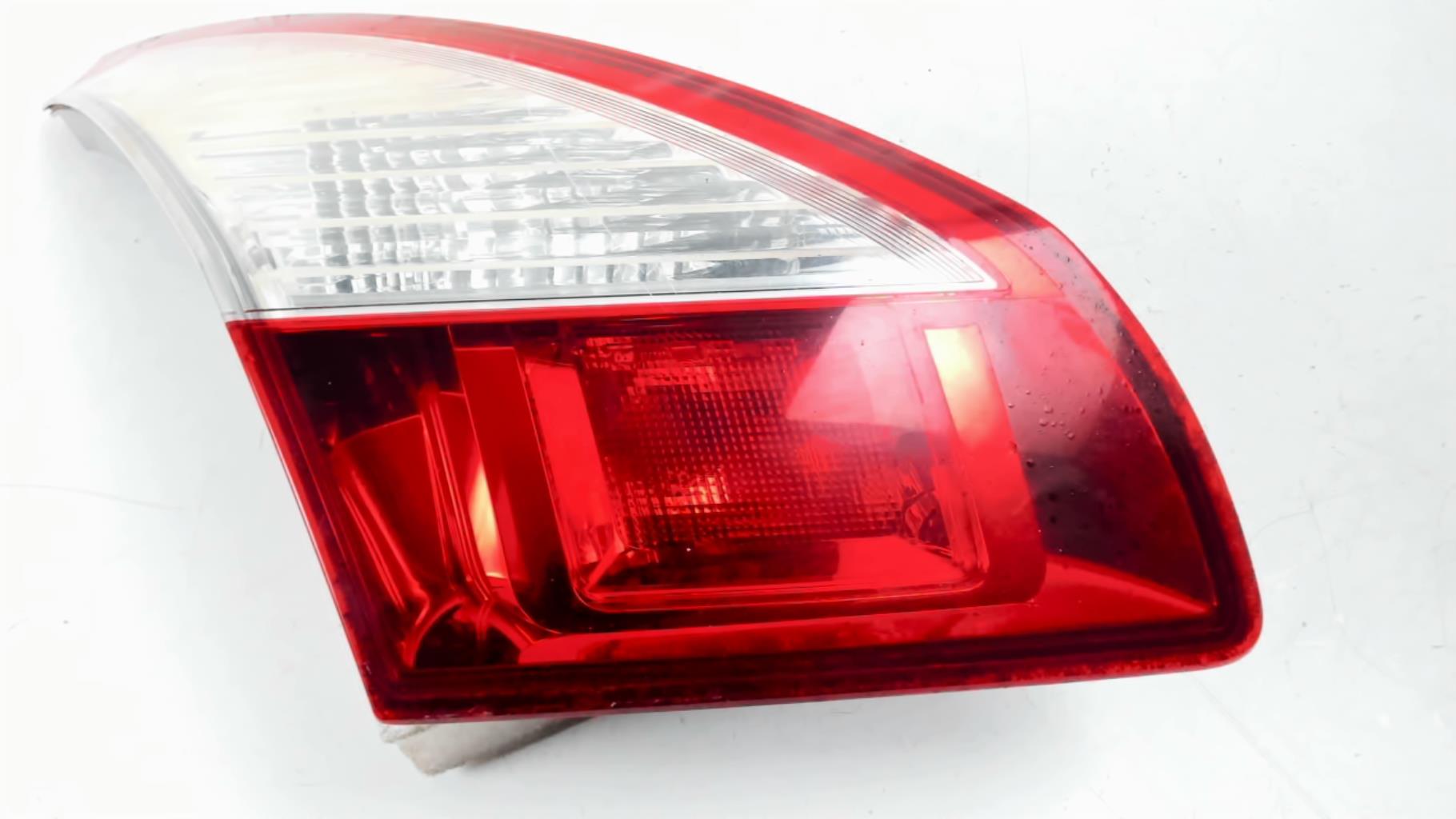 Feu arriere secondaire gauche (feux) RENAULT MEGANE 3 PHASE 1 Diesel ...