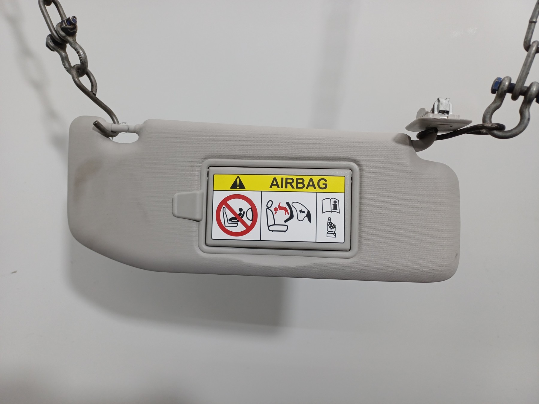 Pare soleil droit CITROEN C3 3 PHASE 2 Essence 2023 | AutoPieces.fr