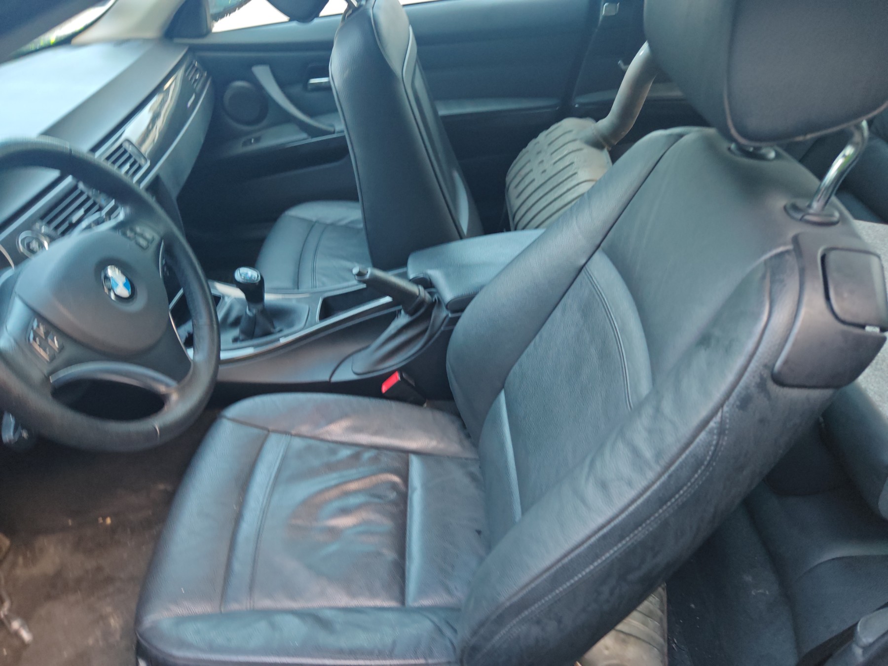 BMW SERIE 3 E92 COUPE PHASE 1 accidenté