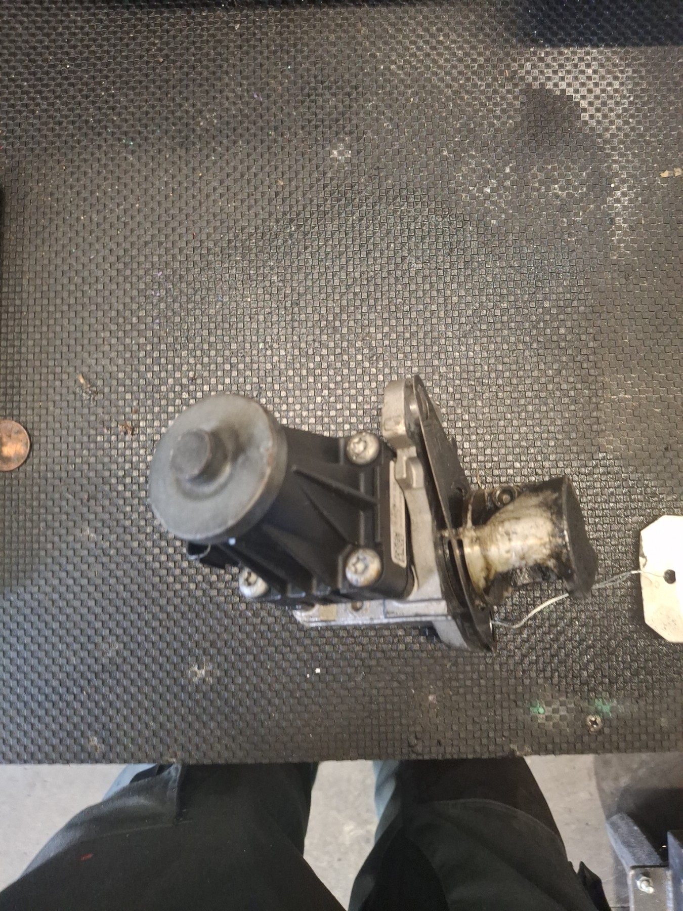 Vanne EGR d'occasion pour RENAULT SCENIC 3 PHASE 2 - Rosny Auto Pièces