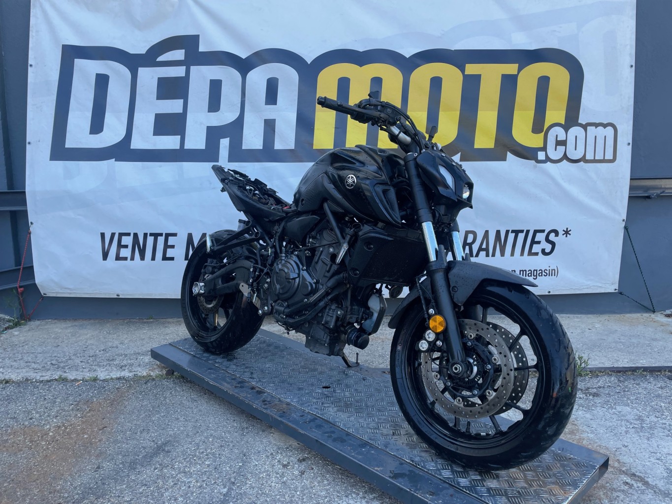 Dépamoto - Véhicules endommagés: YAMAHA MT 07