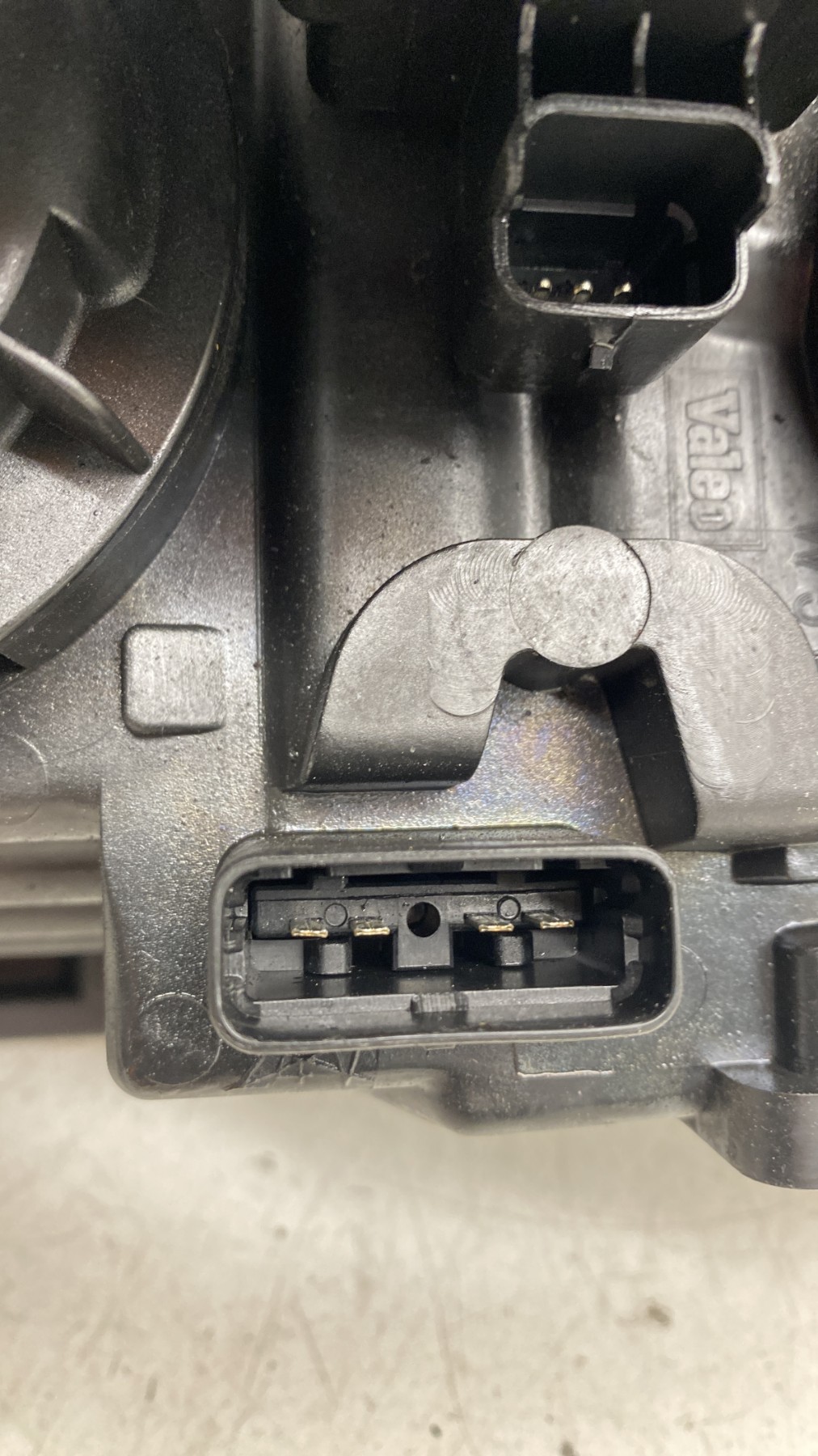 Optique avant principal droit (feux)(phare) d'occasion pour RENAULT ...