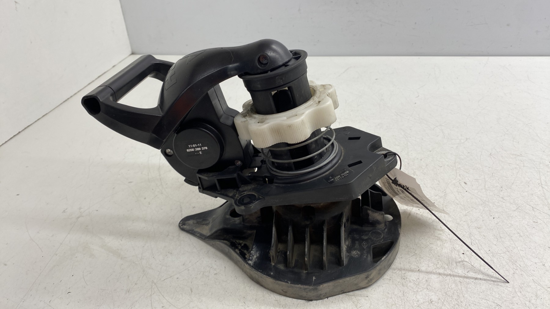 Treuil de roue de secours d'occasion pour RENAULT CLIO 3 PHASE 2