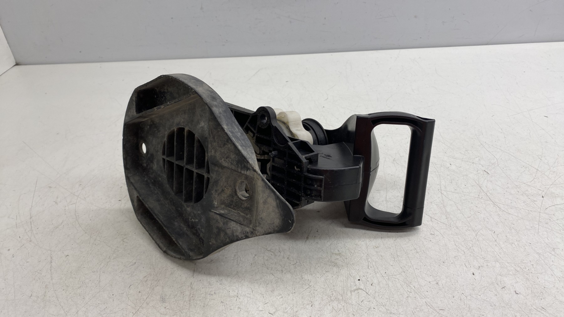 Treuil de roue de secours d'occasion pour RENAULT CLIO 3 PHASE 2