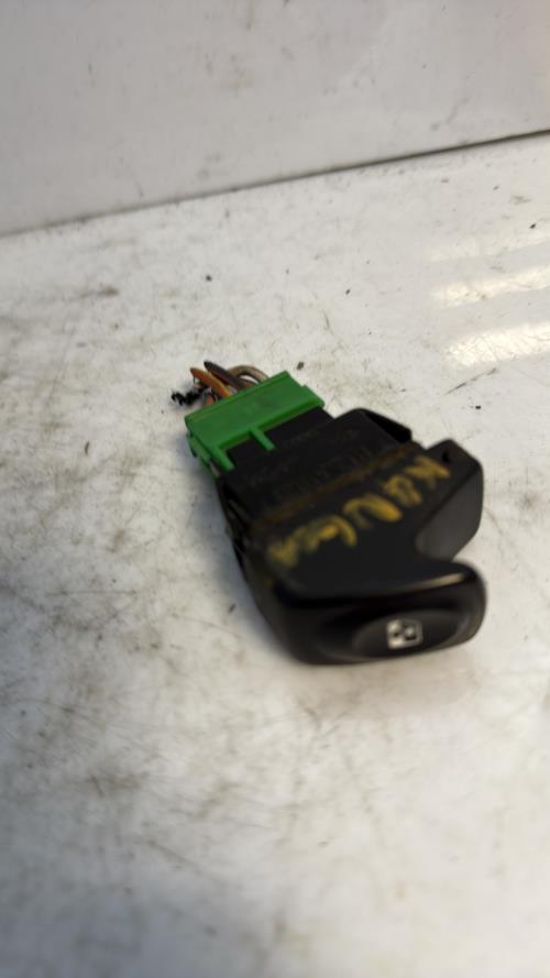 INTERRUPTEUR DE LEVE vitre RENAULT KANGOO 1 PHASE 2 8200199223 EUR 12 ...
